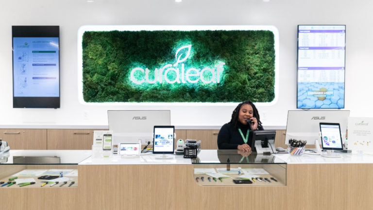 Boris Jordan, président de Curaleaf et premier milliardaire du cannabis ...