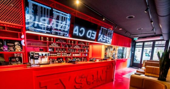 Mike Tyson ouvre son coffeeshop à Amsterdam - Newsweed
